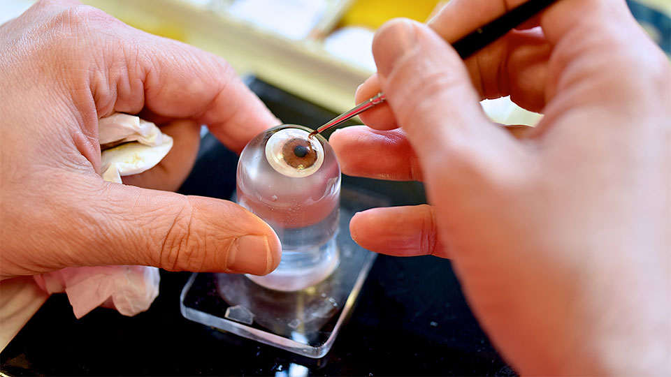 No7 to host hand-painted contact lens workshop at HOAC