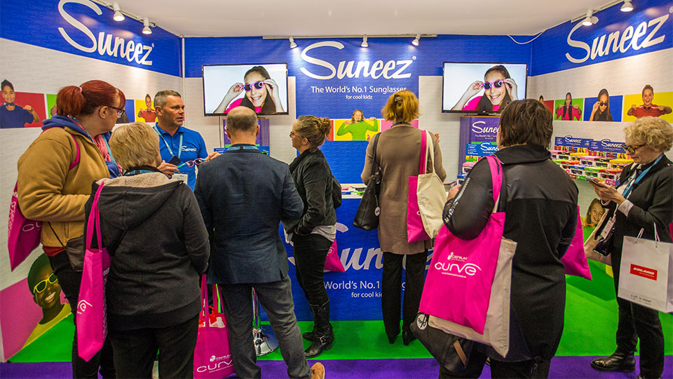 Suneez makes UK debut at 100% Optical