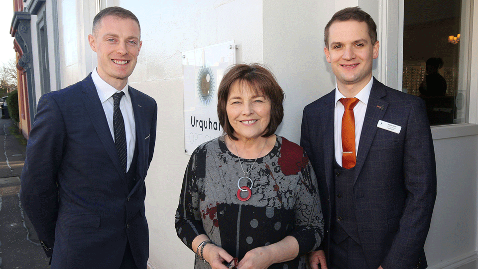 Scottish health secretary visits independent opticians