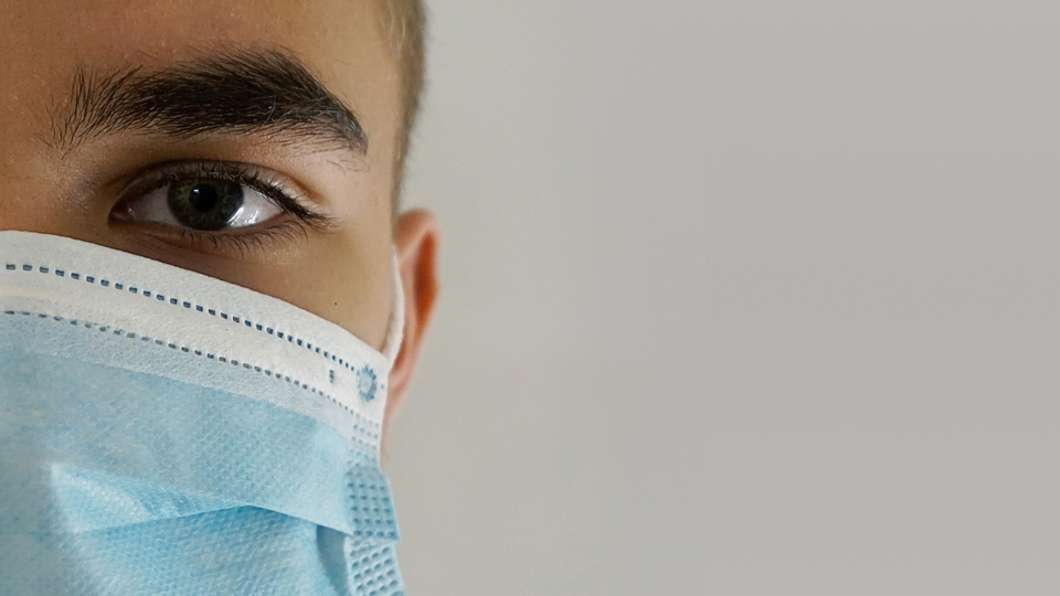 NHS trusts to receive clear face masks to support people with hearing loss