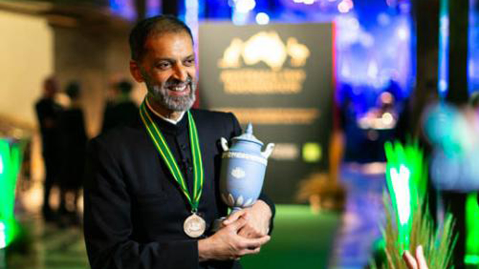 Moorfields Eye Hospital surgeon named UK Australian of the year
