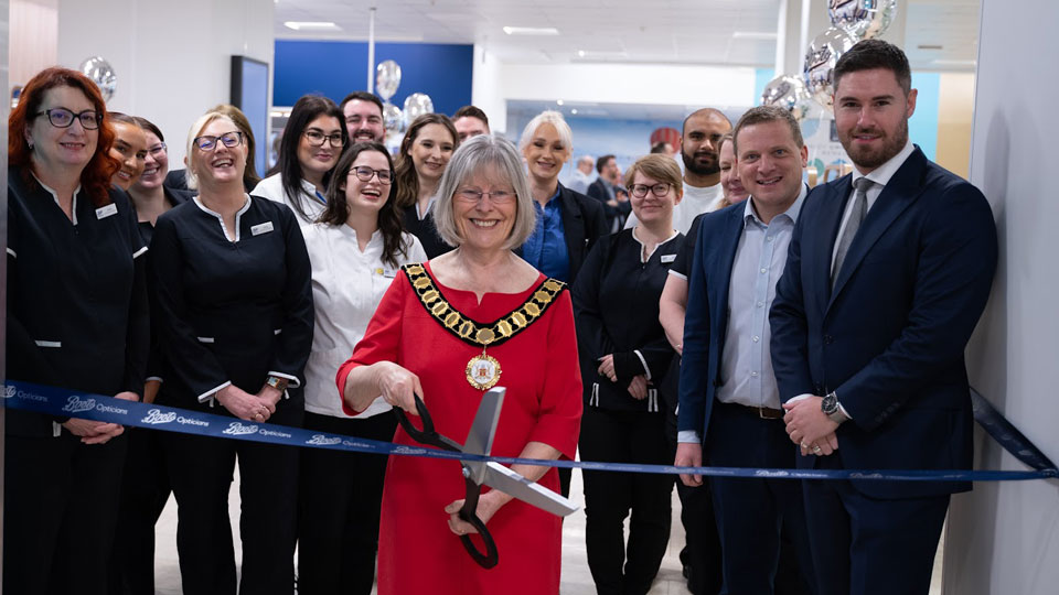 Boots Opticians opens revamped Victoria Centre practice