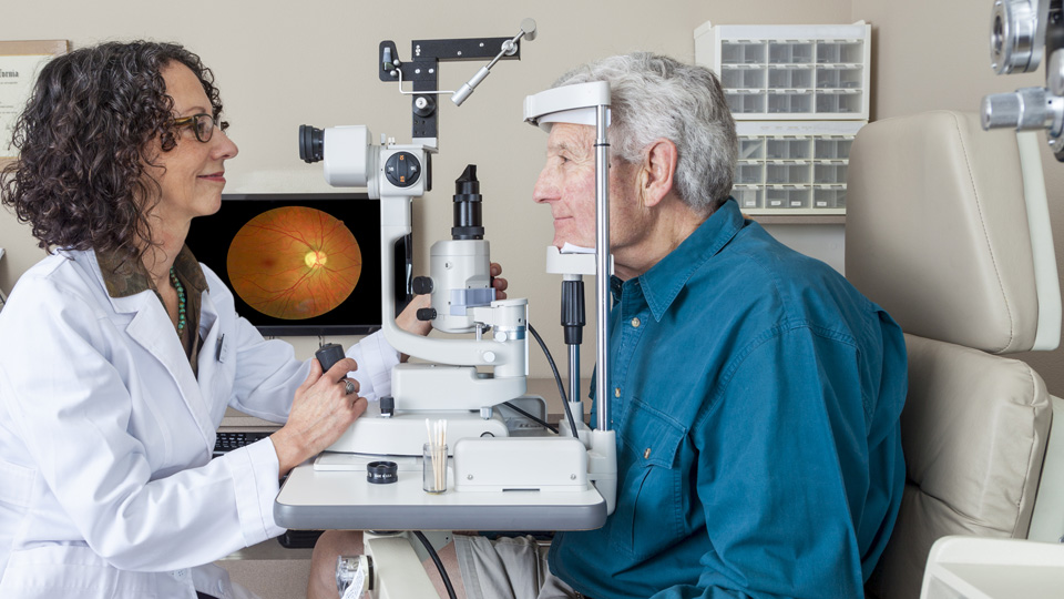 Study finds enhanced services in optometry practices cut waiting times